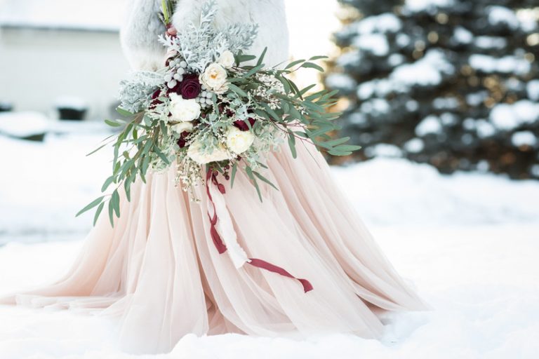 Warm Winter Wedding Color Combinations ~ Oh My Veil