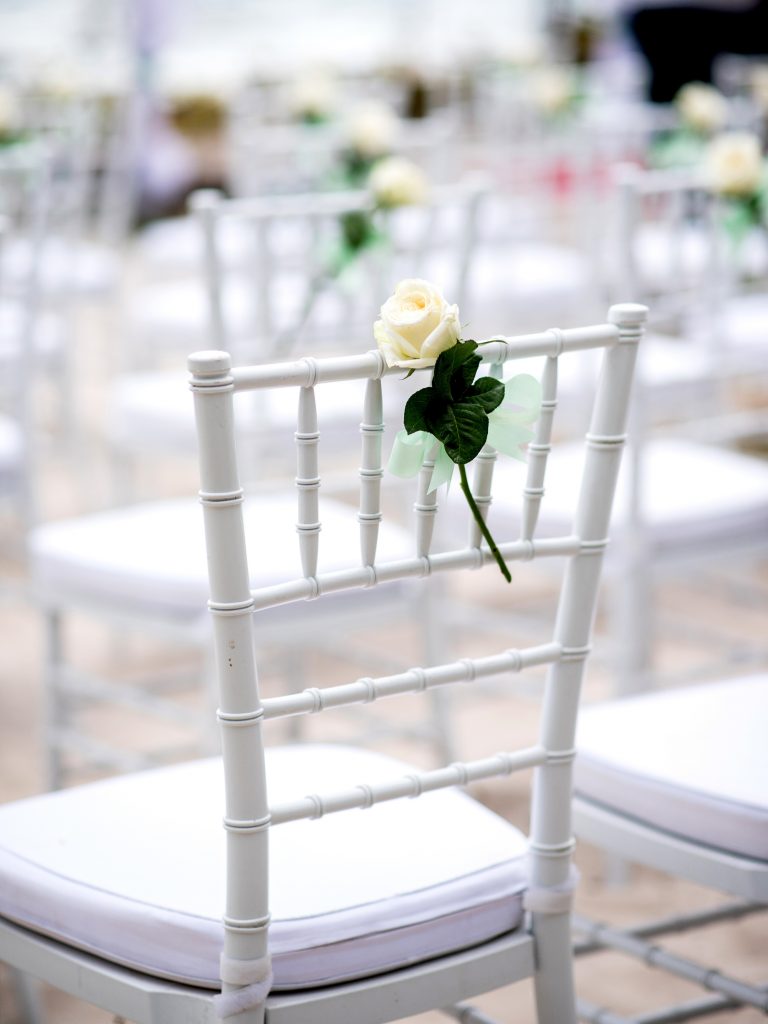 Ways To Decorate Chairbacks: Wedding decor, Tips-ohmyveil.com